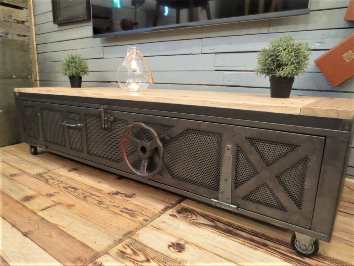 Top 5 des magasins en ligne de mobilier industriel - Design Obsession